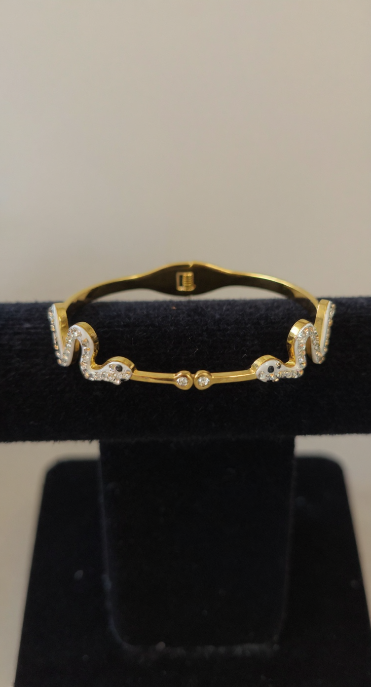 CREST FORGE – House of Eshita Sahil